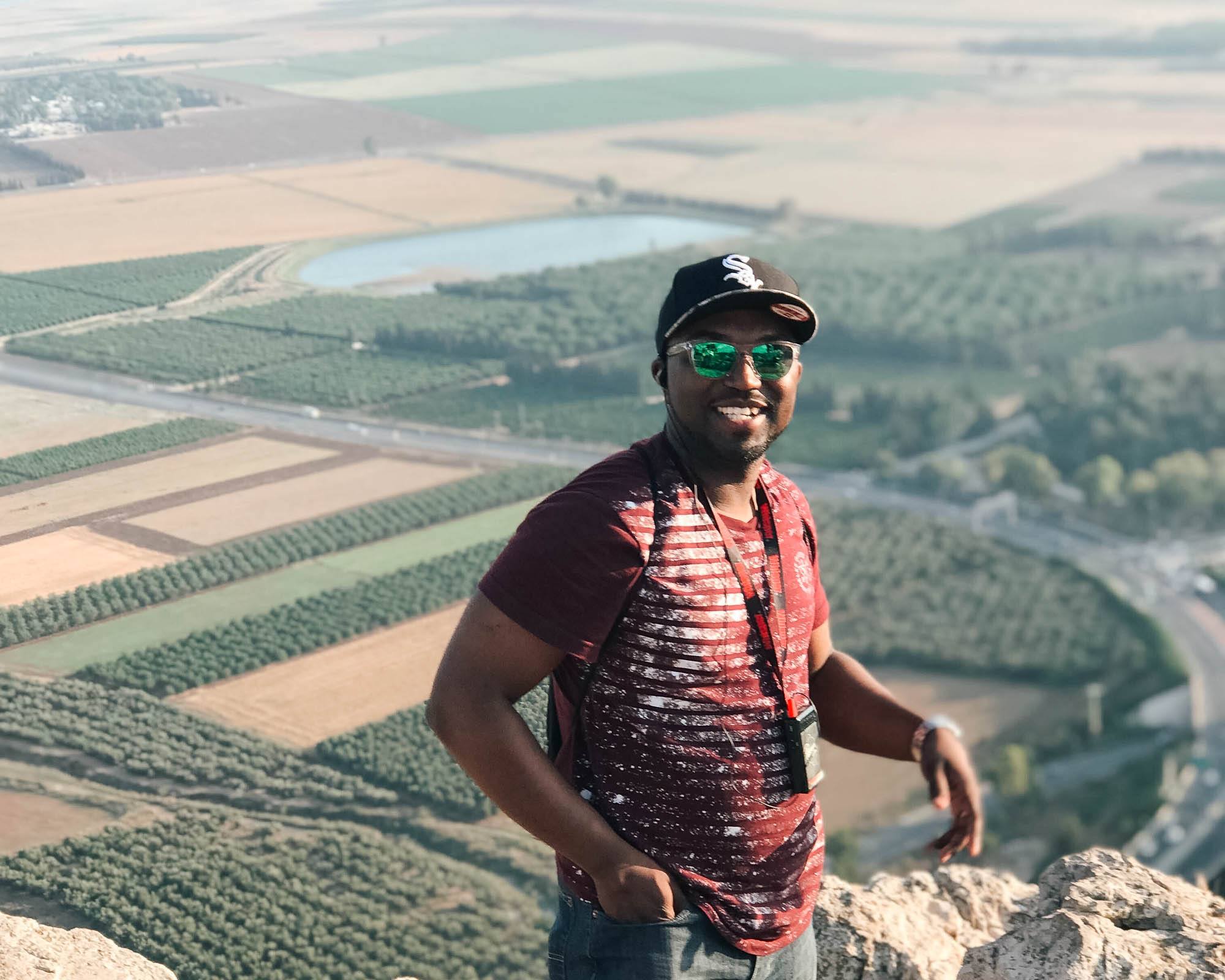 Wearing Shorts and Flip-Flops to a Job Interview in Israel | Passages