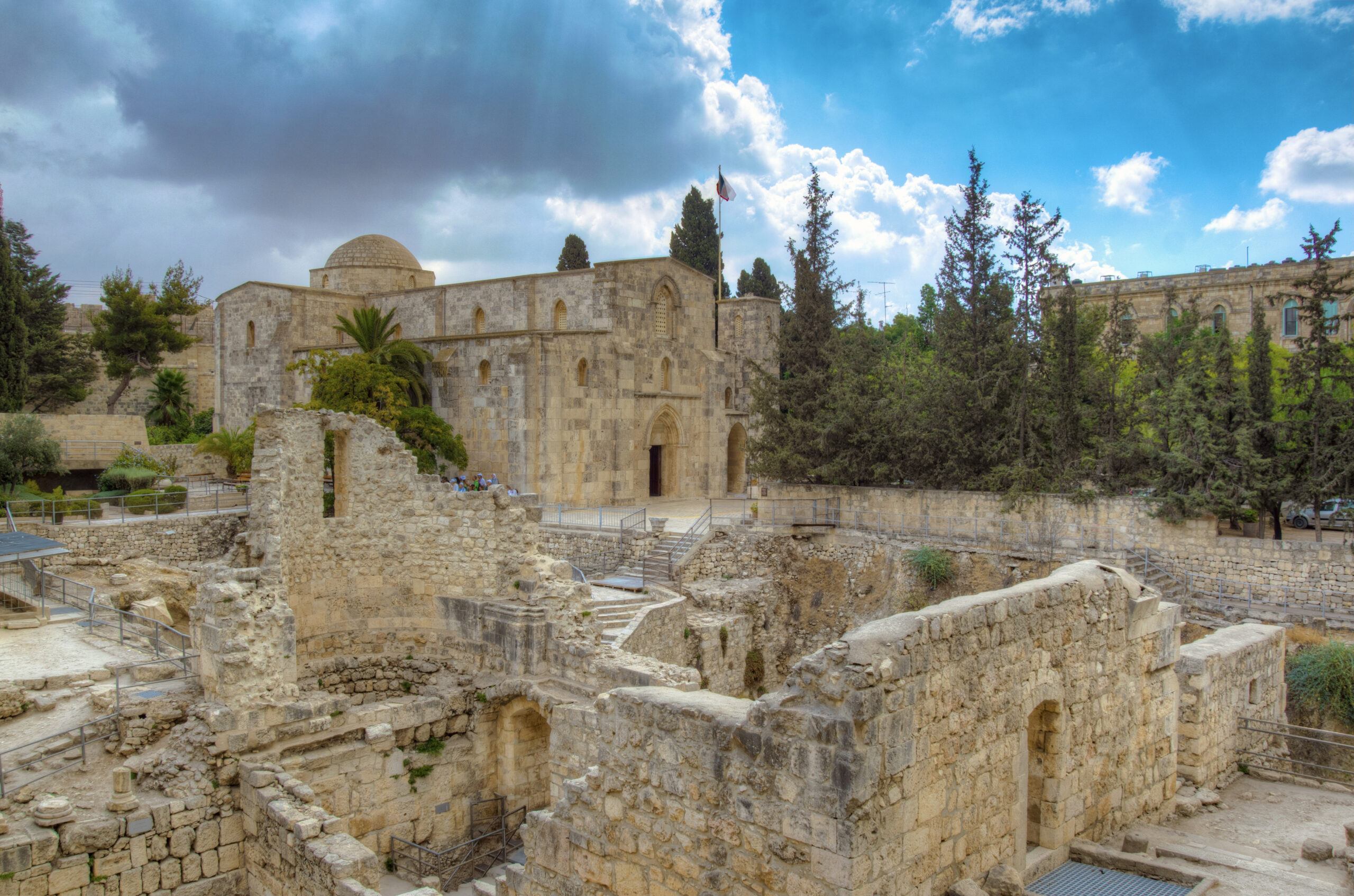 Miracles At St. Anne’s Church: Hope For Christian Unity | Passages